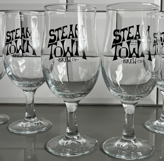 Stemmed 2/3 Pint Glass – Steam Town